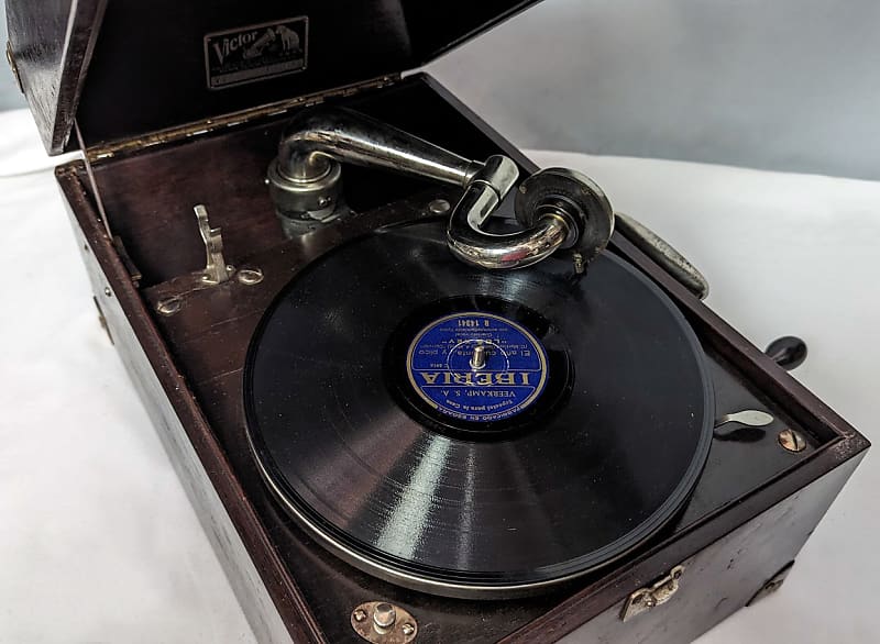Victor Antique Oak Portable Talking Machine Phonograph Model | Reverb