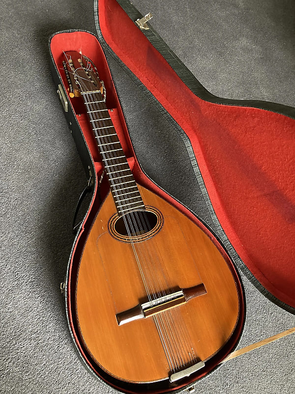 12-string laud made by renowned Spanish luthier Modesto | Reverb