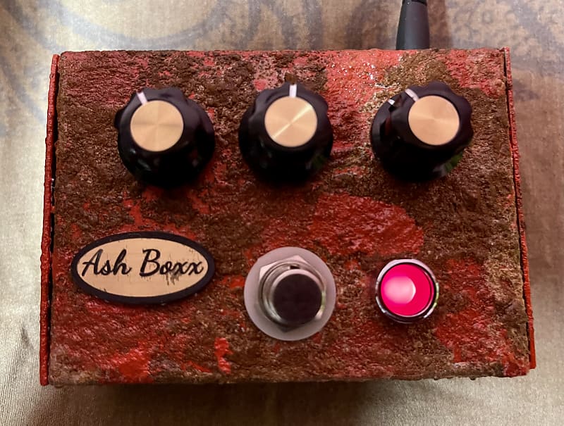Aion FX Astrotone/ Sam Ash Fuzz Box | Reverb UK