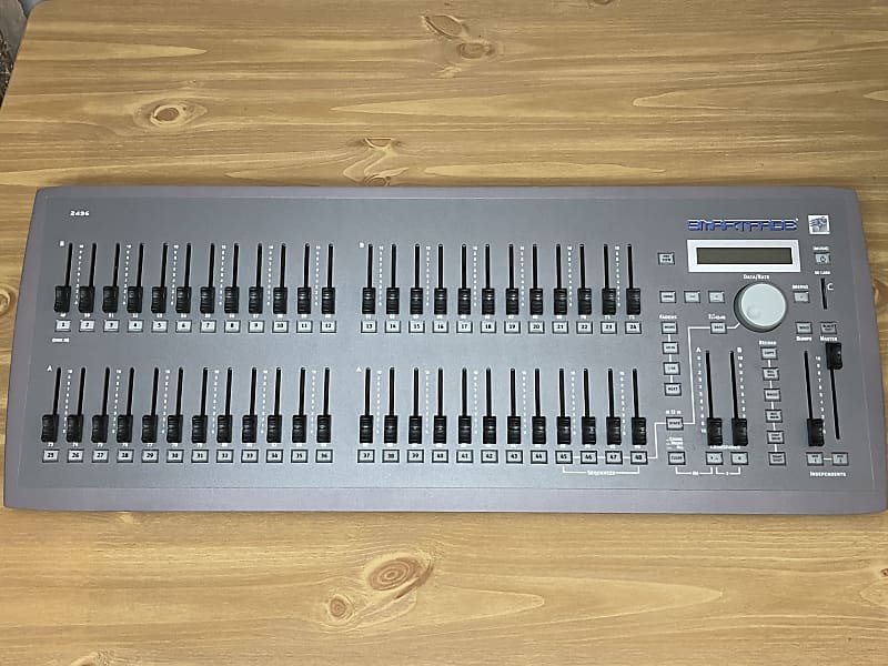 ETC Smartfade 2496 96-Channel Lighting Control Console - | Reverb