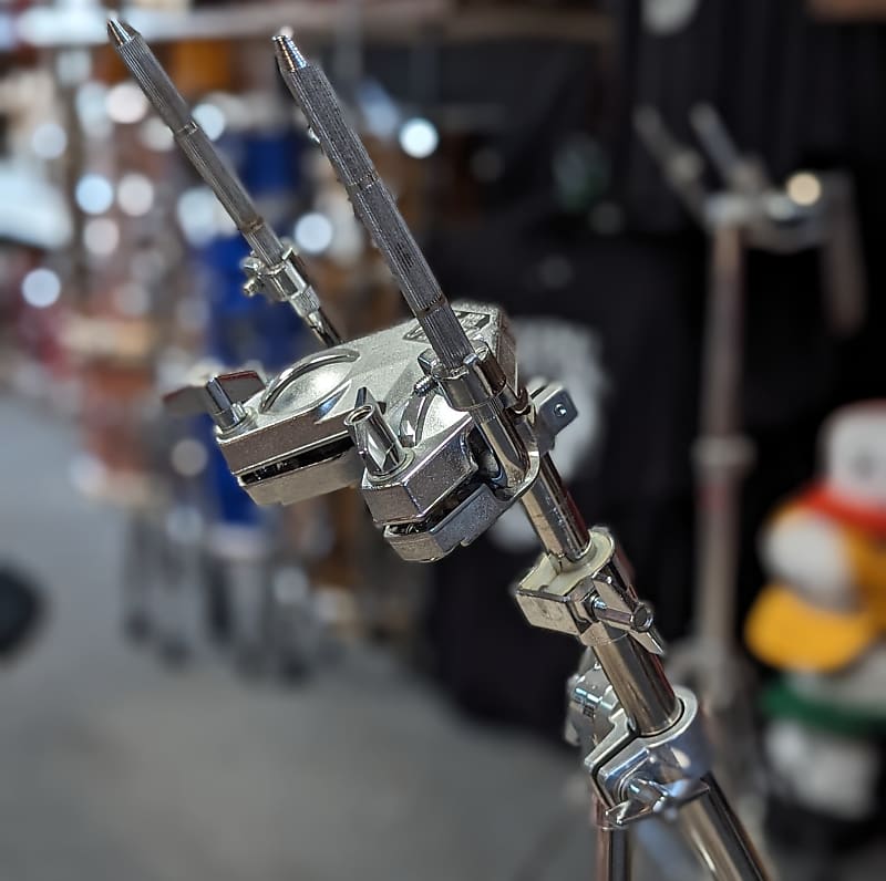 Tama Titan 6909 telescoping double tom stand | Reverb