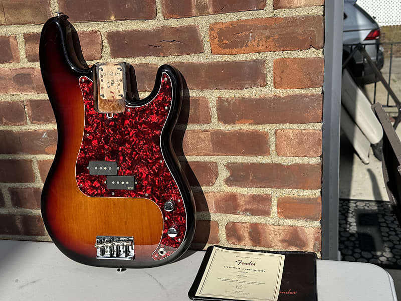 Fender Precision Bass Body 2018 - 3-tone sunburst | Reverb