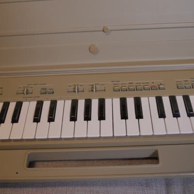 Yamaha PS-300 | Reverb