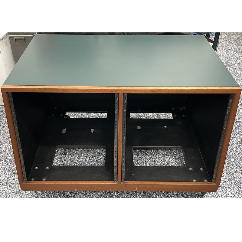 Rolling Studio Rack | Reverb