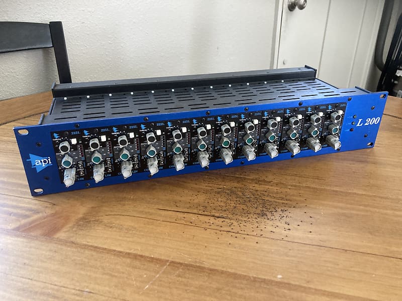(12) API 225L w/ L200 & PSU | Reverb