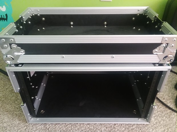 Road Runner Deluxe Effects Rack Case Black 6U | Reverb