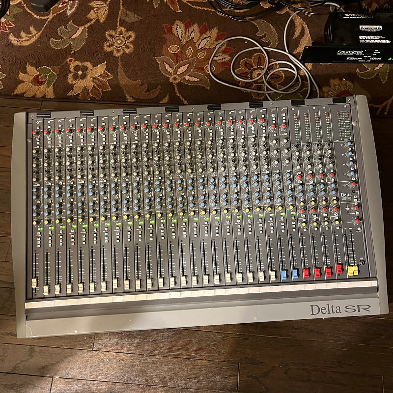 Soundcraft Delta SR | Reverb