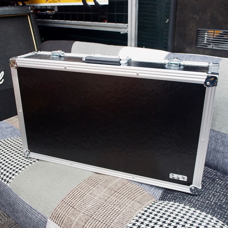 2010's ARMOR PS-2C EFFECTS BOARD | Reverb Canada