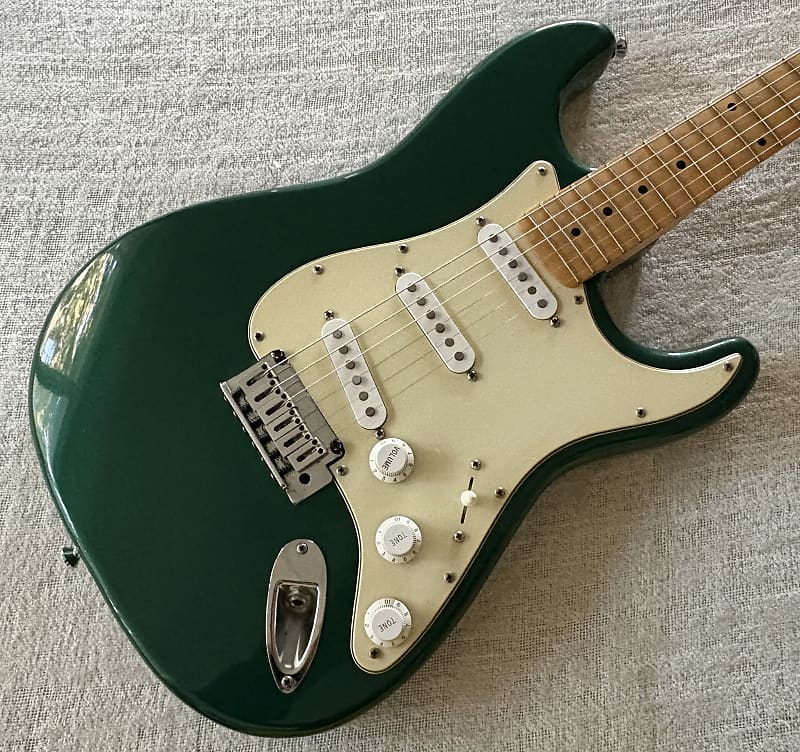 2002 Squier Standard Stratocaster 20th Anniversary | Reverb Italia