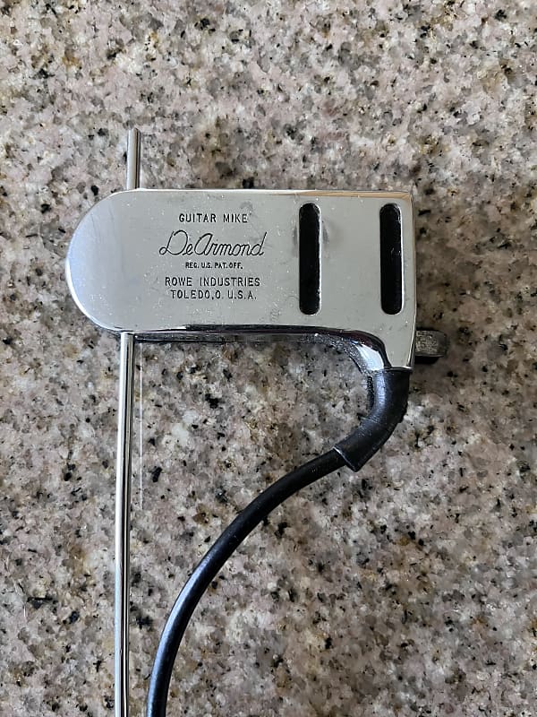 DeArmond ‘Guitar Mike’ Floating Pickup | Reverb