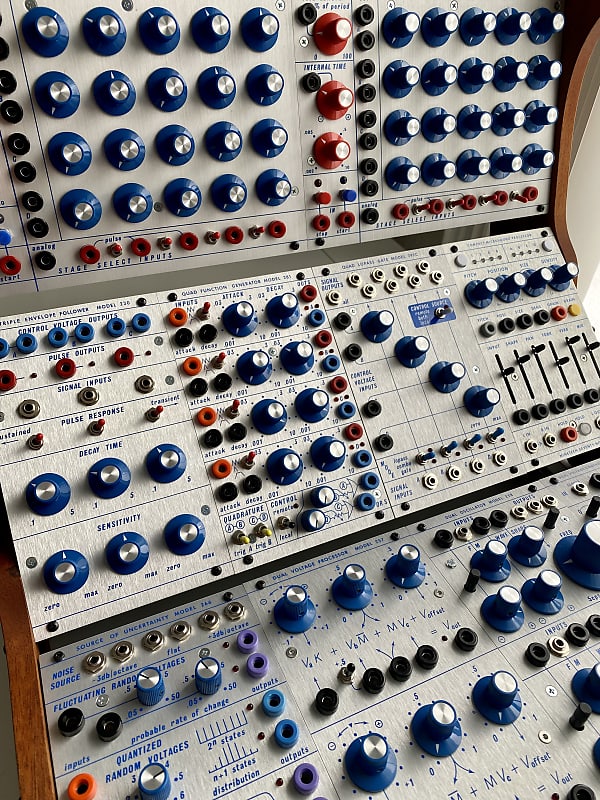 Buchla 200r Modular Synth System in 201e-12 Case | Reverb