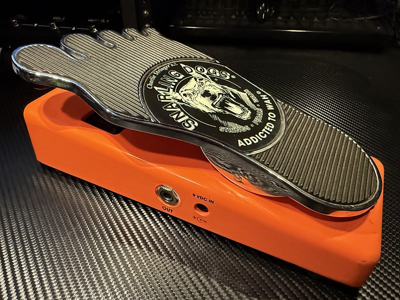 Snarling Dogs Charlie Stringer Fire Bawl 2 Alarm Wah - Orange | Reverb