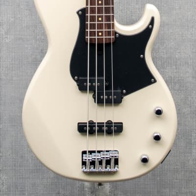 Yamaha Motion Bass III - White | Reverb