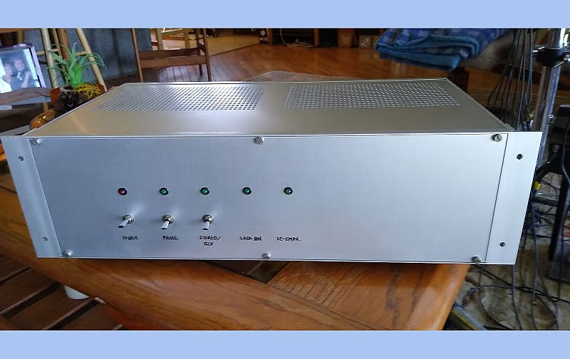 Great tube sound Curcio Audio CD12V tube DAC w/ 3 meter cable | Reverb