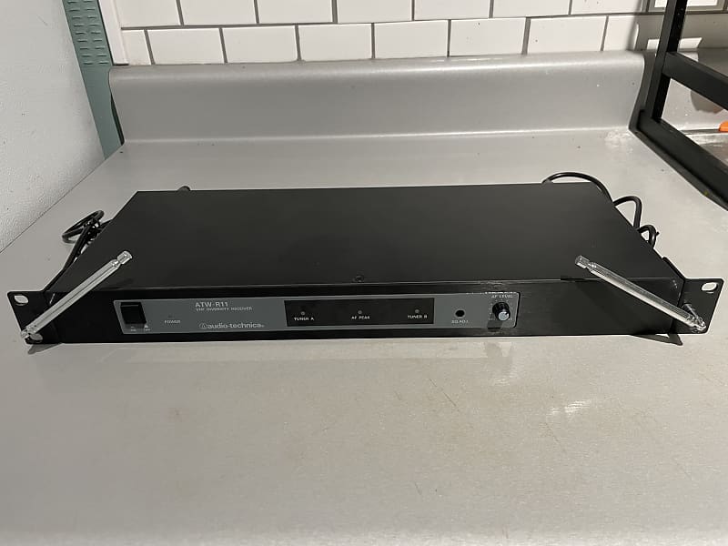 Audio-Technica ATW-R11 VHF Diversity Receiver | Reverb