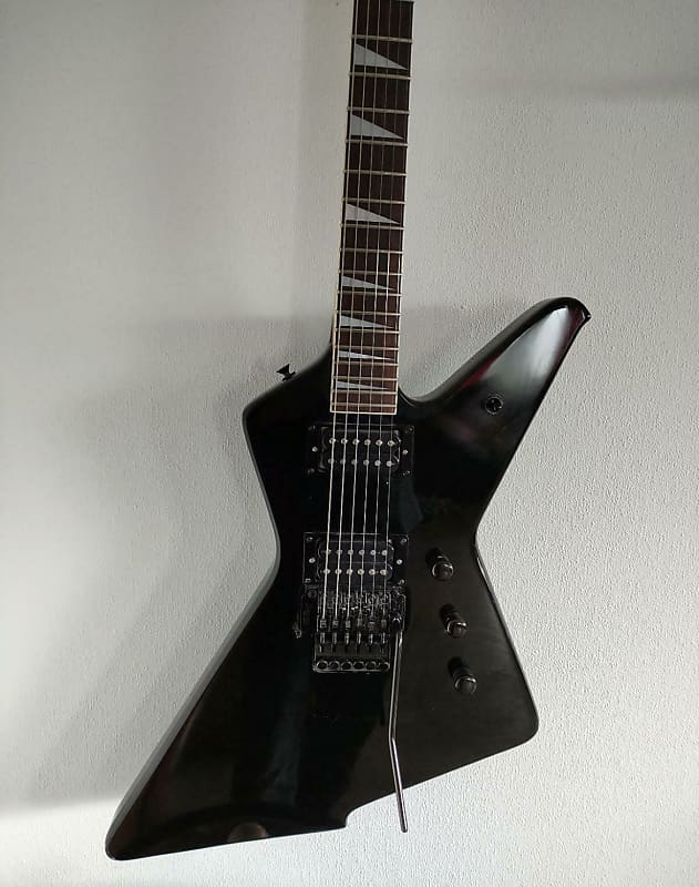 Ibanez Destroyer ex med-320 explorer 6 strings Black | Reverb España