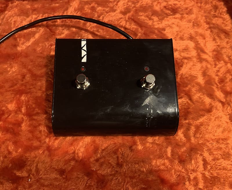 2 button foot switch with LED Indicators Black | Reverb
