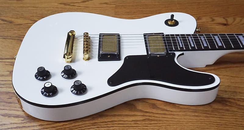 White Deluxe Electric | Reverb