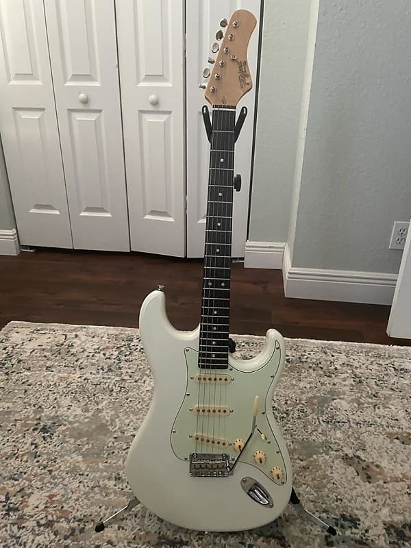 Tagima T635 White | Reverb