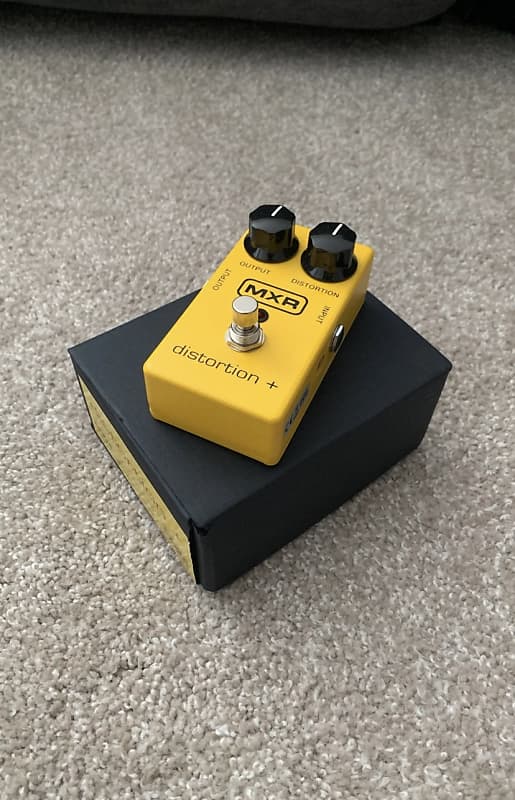 MXR Distortion + Yellow | Reverb
