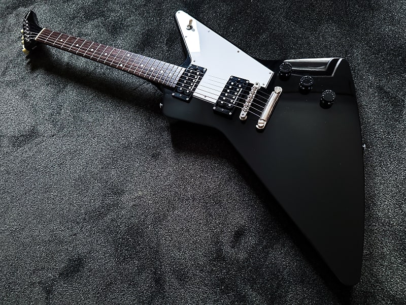 ESP Edwards E-EX-120D Explorer 2015 - Black - EXCELLENT | Reverb UK