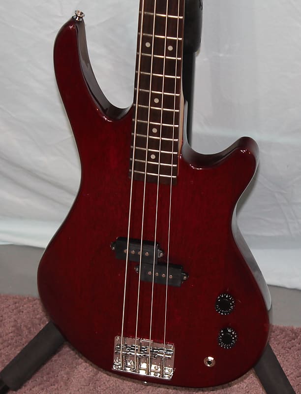 Samick FB-15S TR Bass Guitar, Solid Nato (Mora Excelsa) Body, | Reverb
