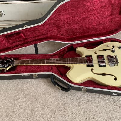 Yamaha Wes Borland CV820WB White | Reverb