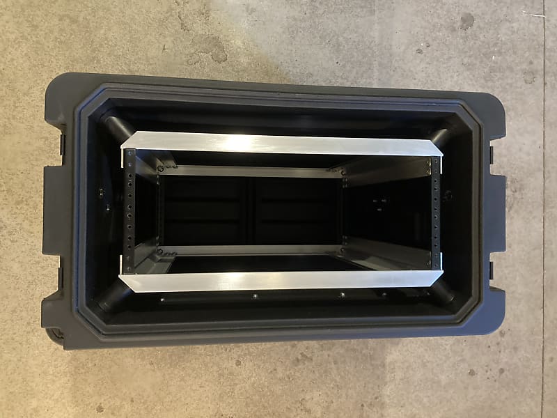 SKB 4U Shock-Mount Rolling Rack Case | Reverb