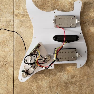 Squier Loaded Strat Pickguard - Hello Kitty | Reverb