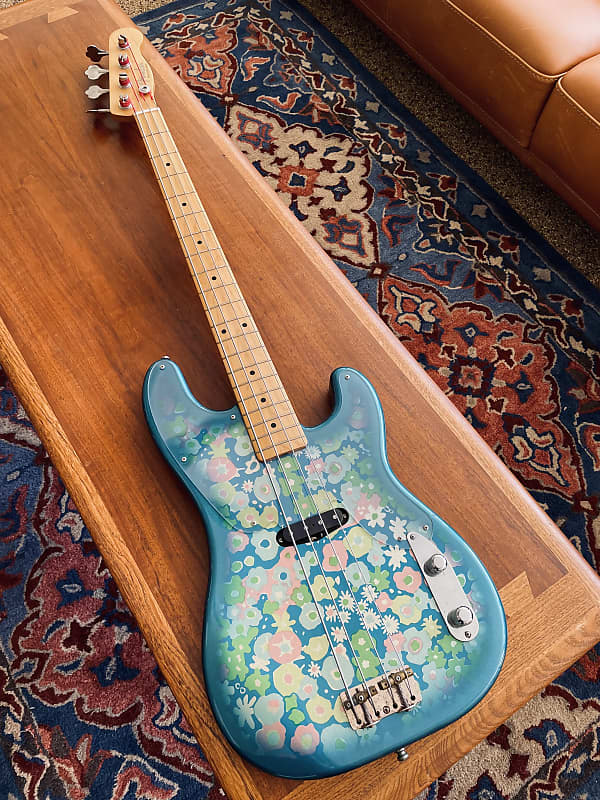 Fender Blue Flower Bass CIJ 2002 | Reverb