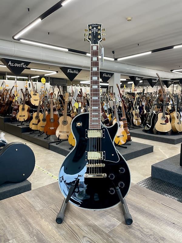 Tokai Les Paul Custom Bk Reverb
