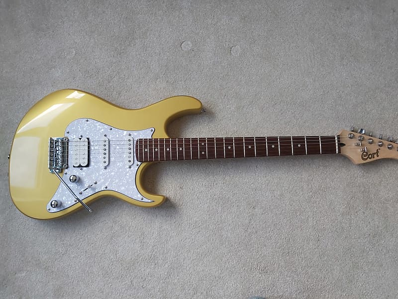 Cort S-Type HSS Guitar 2022 - Champagne Gold with fitted case | Reverb