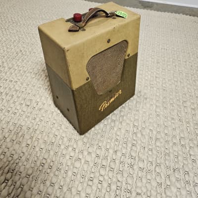 1970's Guild Model Three Bass Amplifier | Reverb