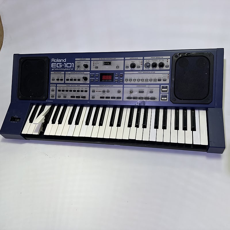 Roland EG-101 Workstation Keyboard 2000s | Reverb