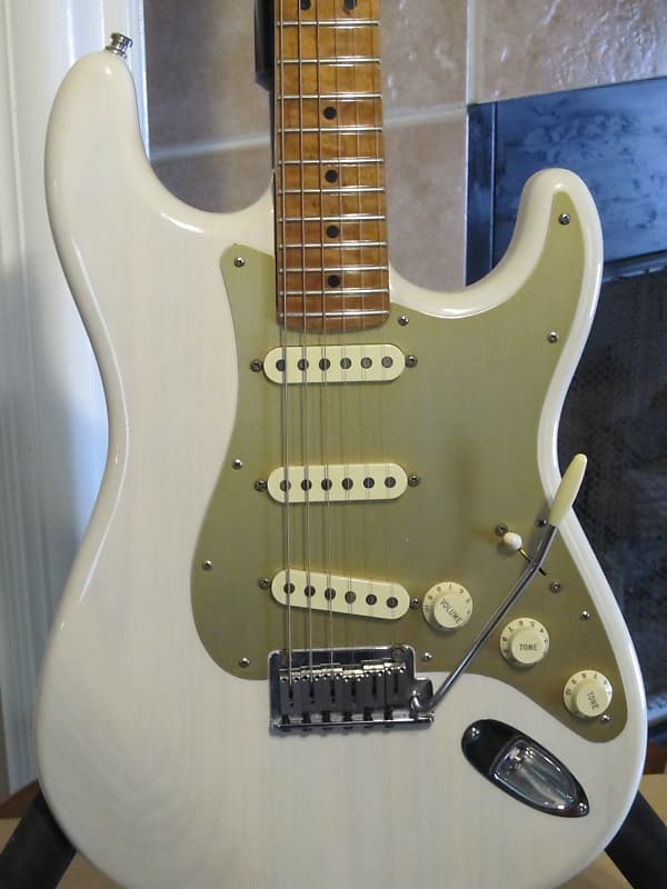 Custome Fender Stratocaster 2011 - Translucent White | Reverb