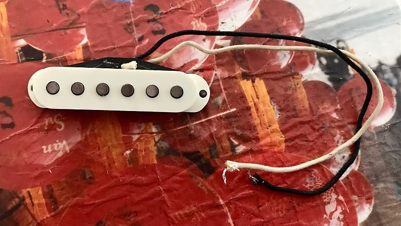 Suhr V60LP RWRP Middle Pickup Excellent Condition Free | Reverb Suhr V60LP RWRP Middle Pickup Excellent Condition Free | Reverb