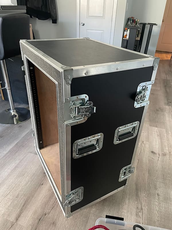 16u Shockmount Flight Case | Reverb
