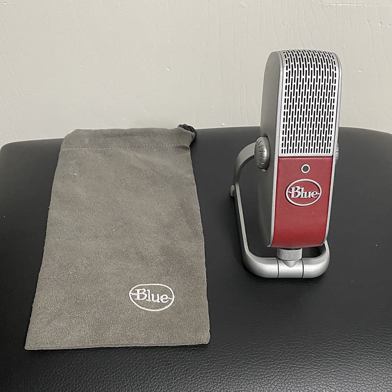 Blue Raspberry USB Microphone Grey/Red | Reverb