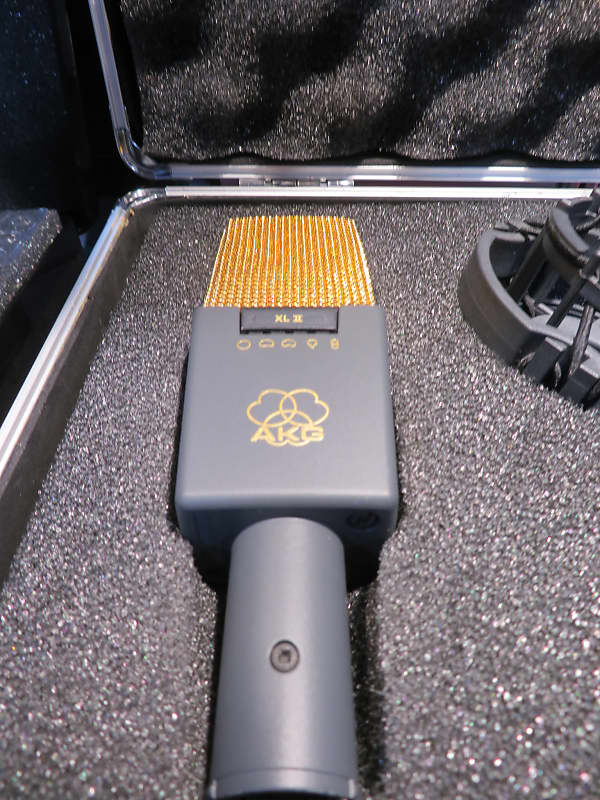 AKG C414 XLII Studio Condenser Microphone (Richmond, VA) | Reverb