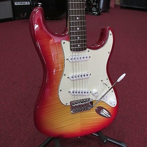 Squier Deluxe Stratocaster Cherry Burst | Reverb