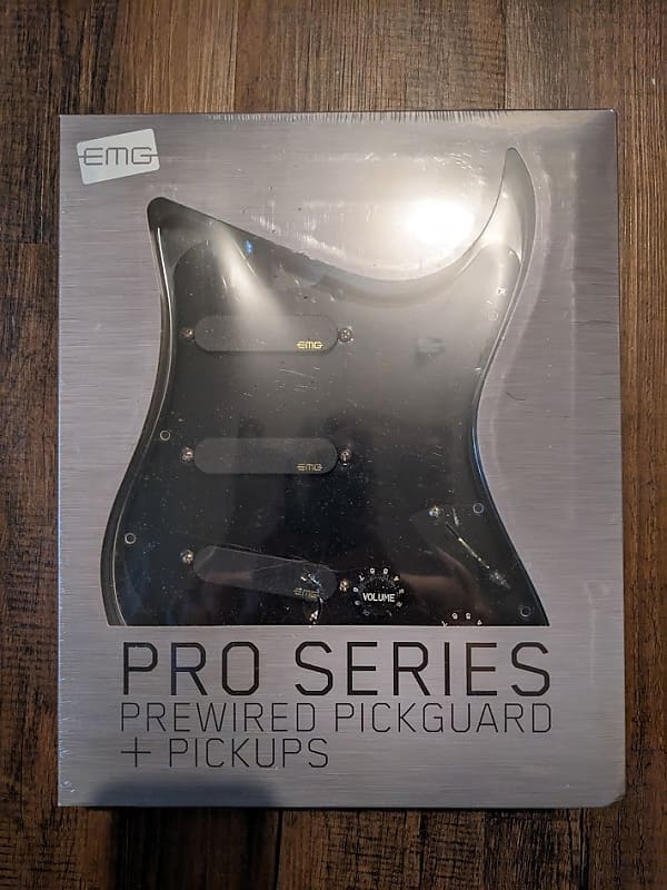 EMG DG20 David Gilmour Loaded Pickguard set 2023 - Black | Reverb