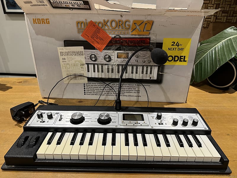 Korg MicroKORG XL 37-Key Synthesizer/Vocoder 2010s - Black | Reverb