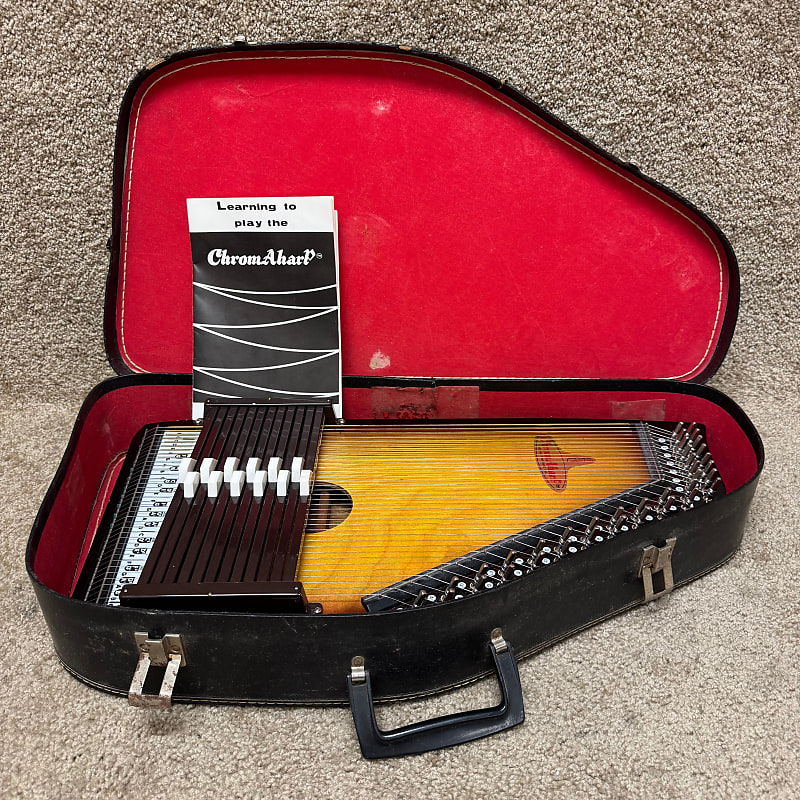 RBI Chromaharp Autoharp | Reverb UK