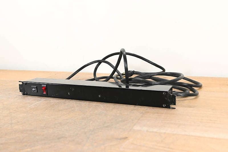 Hammond 1583H6B1BK Rack Mount 6-Outlet 15A Power Distribution | Reverb