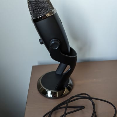Logitech Blue Yeti X Professional USB Microphone 2020 - Black | Reverb