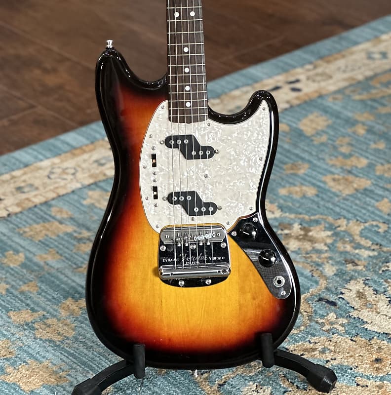 Fender MIJ Mustang - 3 Color Sunburst | Reverb