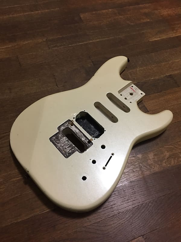 Relic strat style body | Reverb