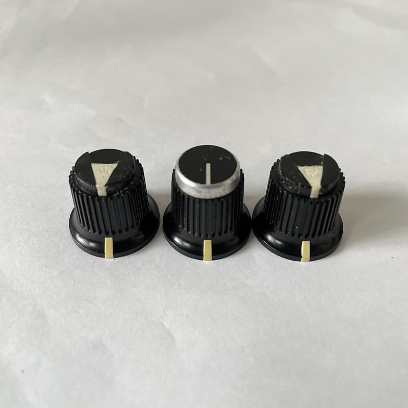 Three Original Peavey Knobs for Silver Stripe amps Bandit | Reverb