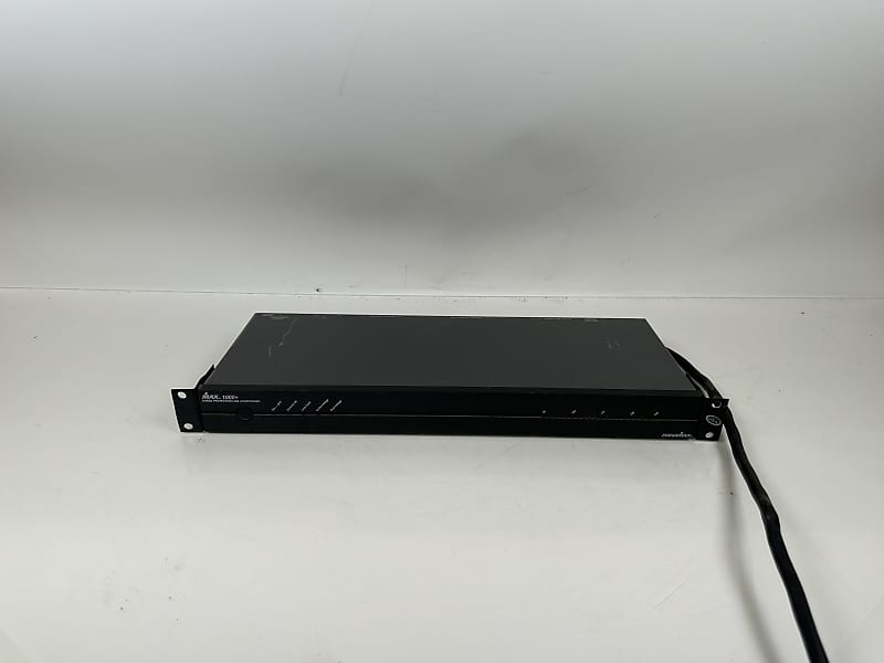 Panamax Max 1000+ Surge Protector / Line Conditioner 8 | Reverb
