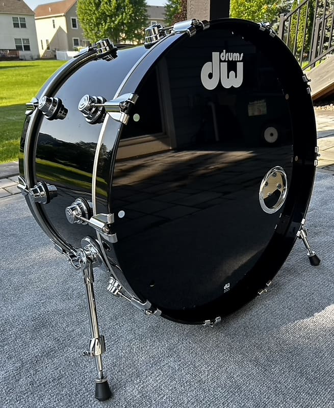 DW Jazz Series Bass Drum 14x24 with May Internal Mic/AKG D112 | Reverb